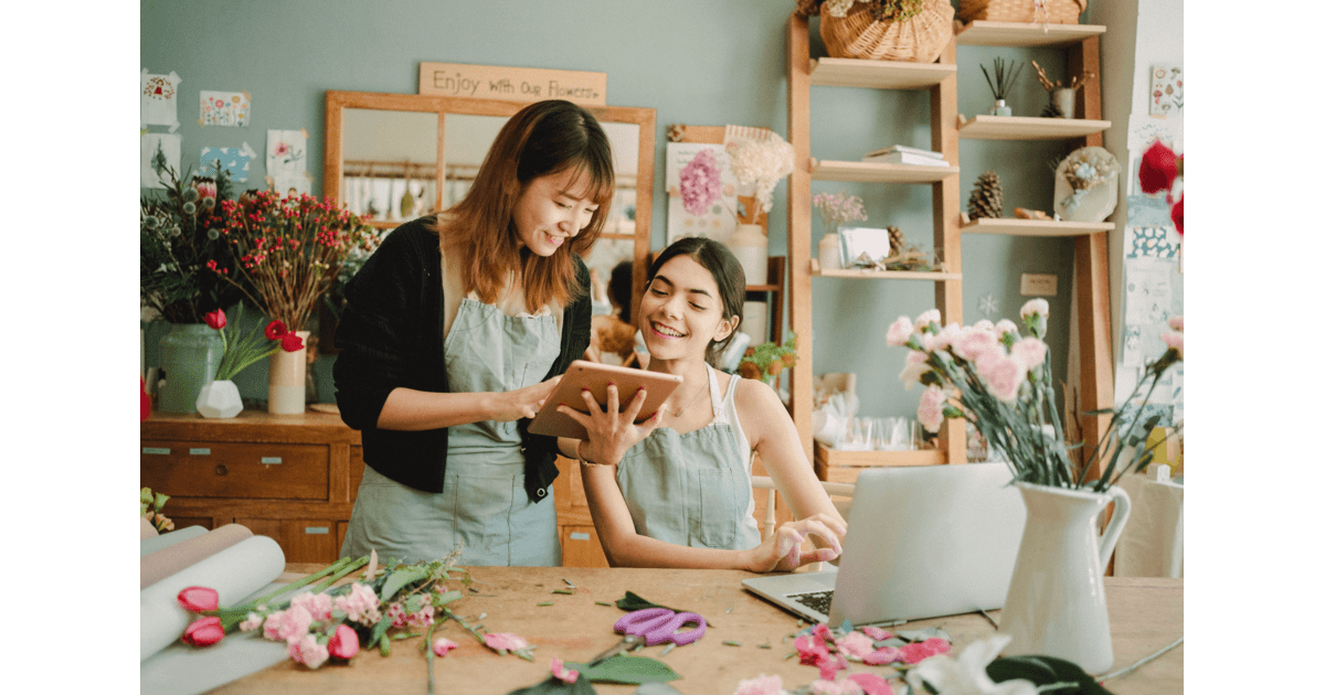 8x8 Sales Assist - Improve CX and Accelerate Revenue Growth | 8x8